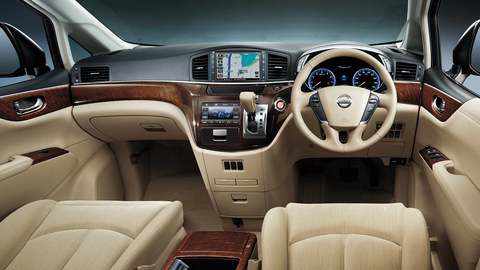 日産：エルグランド [ ELGRAND ] ミニバン/ワゴン | 外観・内装